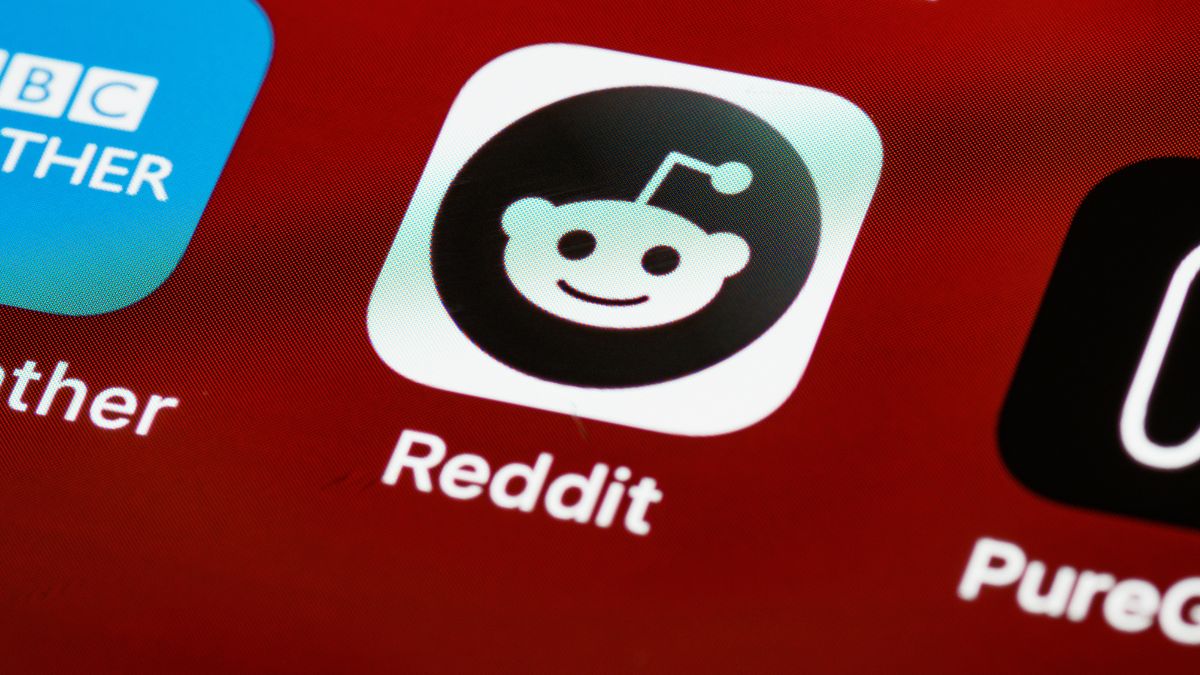 Reddit Rolls Out Verified Profiles with Checkmarks for Real Users